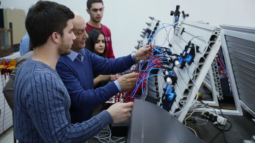 5 Career Options Which B.Tech Students Can Discover