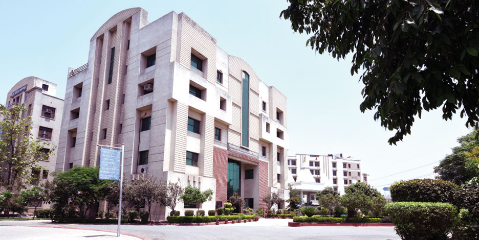 Internships, Competitions & Prizes At KIET's Endeavour 2021